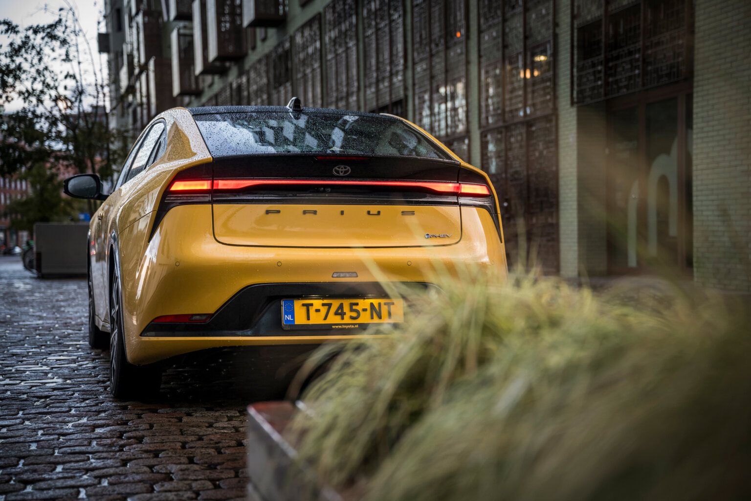 Nieuwe Toyota Prius Plug-in Hybrid nu beschikbaar in Nederland - TW.nl
